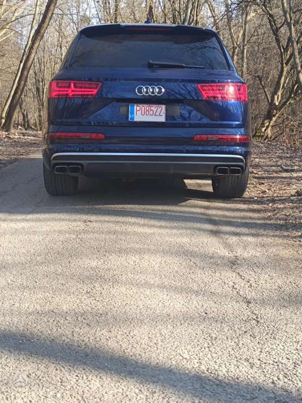 Audi SQ7 2018 in Kaunas on AUTOMOTO.COM.LV Blue Audi SQ7 2018 in Kaunas, with an engine capacity of 3.96 L and mileage of 213 thousand km for 24900 €, photo 5 on AUTOMOTO.COM.LV