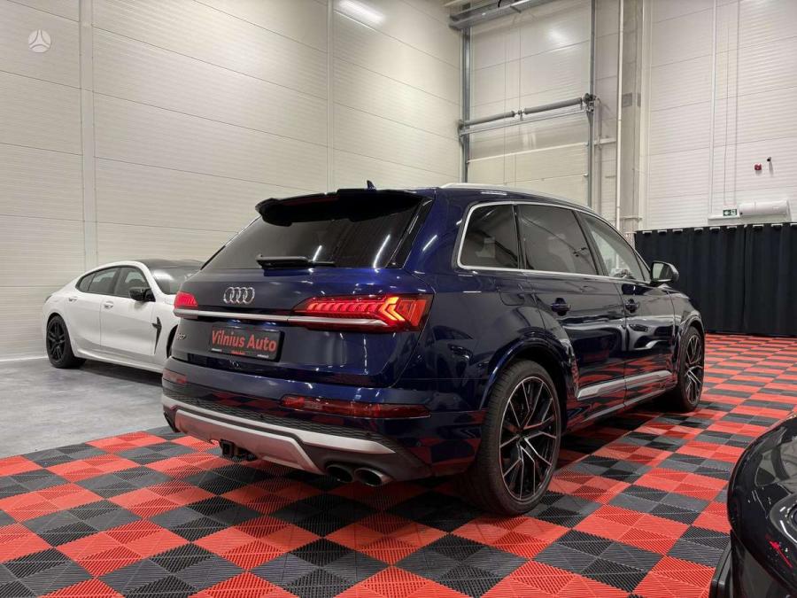Zils Audi SQ7 2020 Viļņa, ar dzinēja tilpumu 3.96 L un nobraukumu 100 tūkst. km par 57990 €, foto 4 vietnē AUTOMOTO.COM.LV