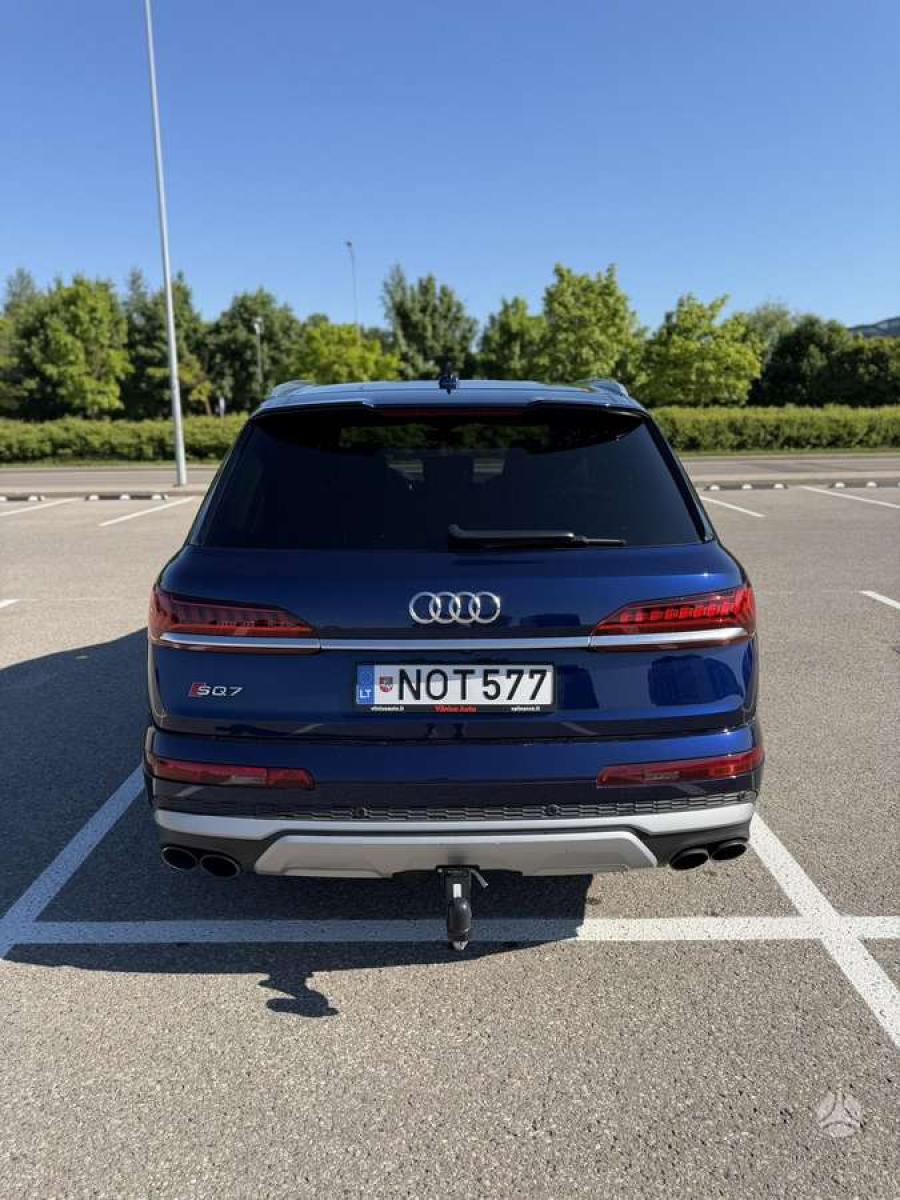 Blue Audi SQ7 2020 in Vilnius, with an engine capacity of 3.96 L and mileage of 109 thousand km for 52000 €, photo 8 on AUTOMOTO.COM.LV