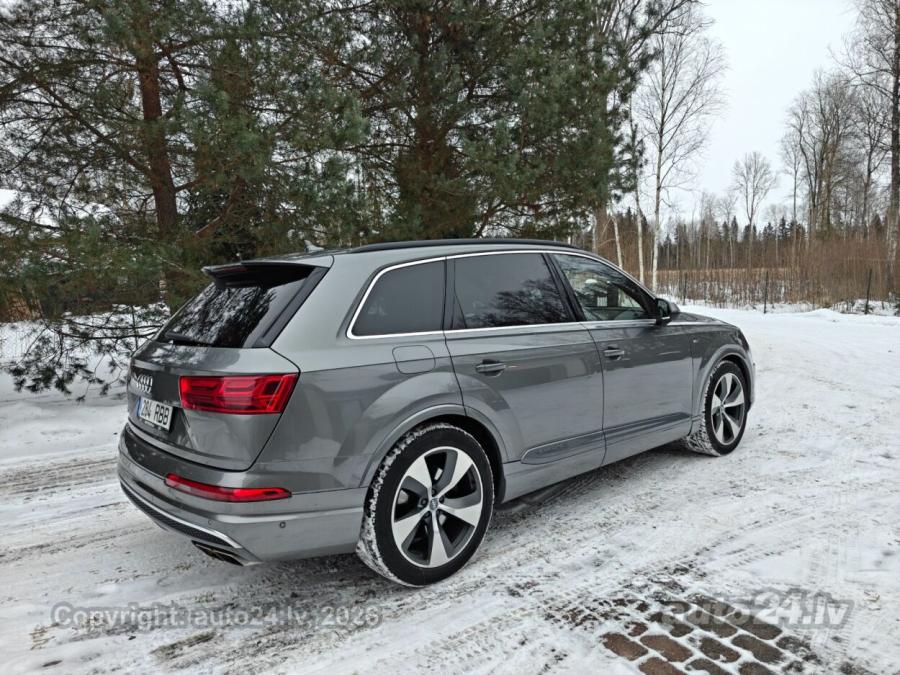 Серый Ауди SQ7 2016 в Тарту, объемом двигателя 4.00 л и пробегом 325 тыс. км за 23900 €, фото 8 на AUTOMOTO.COM.LV