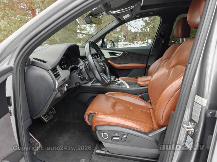 Серый Ауди SQ7 2016 в Тарту, объемом двигателя 4.00 л и пробегом 325 тыс. км за 23900 €, фото 11 на AUTOMOTO.COM.LV