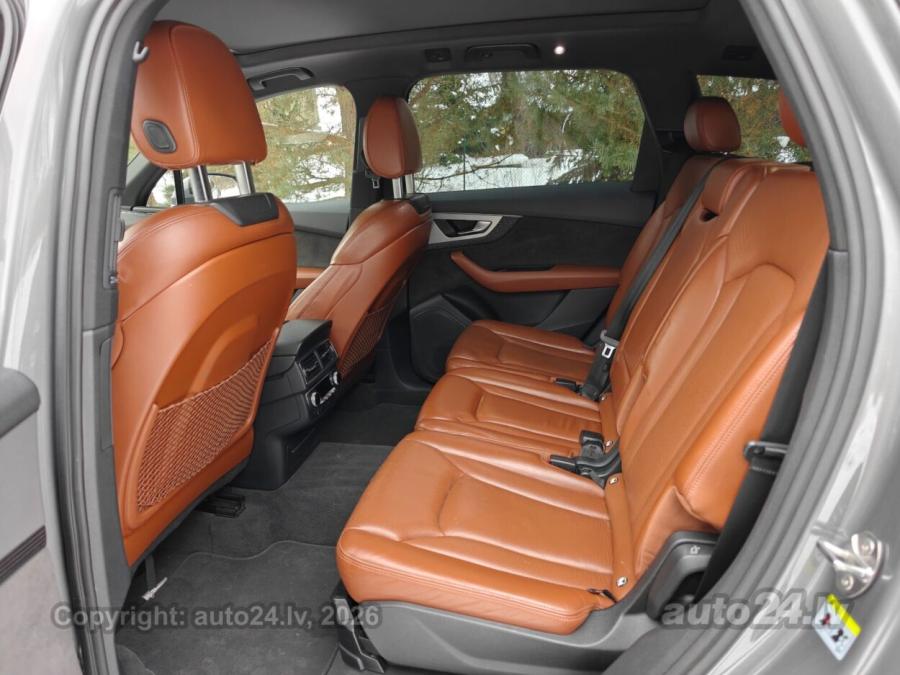 Серый Ауди SQ7 2016 в Тарту, объемом двигателя 4.00 л и пробегом 325 тыс. км за 23900 €, фото 15 на AUTOMOTO.COM.LV