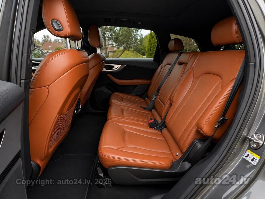 Серый Ауди SQ7 2016 в Рапла, объемом двигателя 4.00 л и пробегом 327 тыс. км за 23999 €, фото 11 на AUTOMOTO.COM.LV