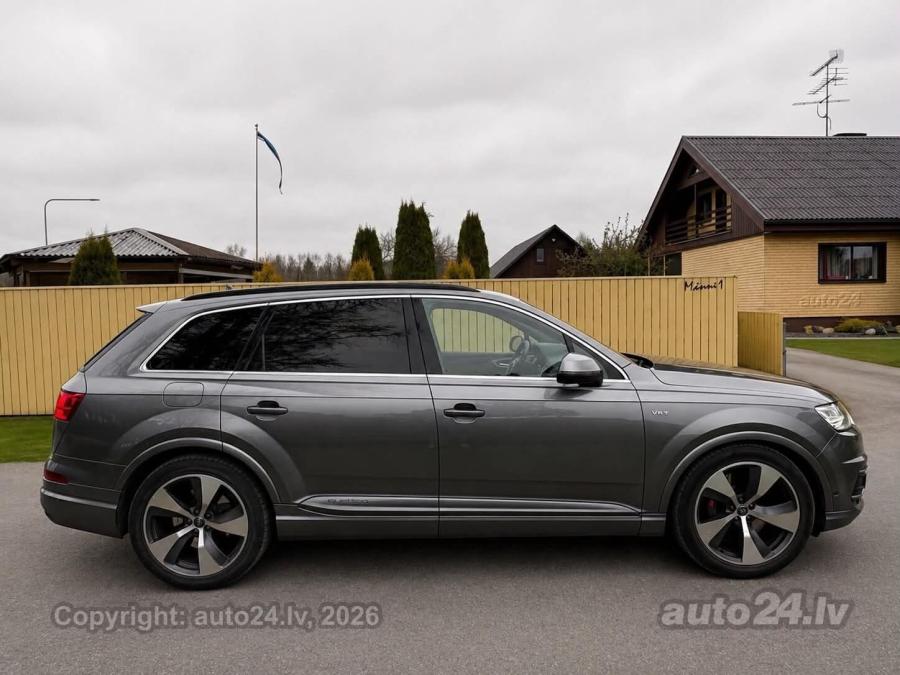 Pelēks Audi SQ7 2016 Tallina, ar dzinēja tilpumu 4.00 L un nobraukumu 338 tūkst. km par 24900 €, foto 6 vietnē AUTOMOTO.COM.LV