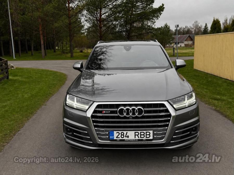 Pelēks Audi SQ7 2016 Tallina, ar dzinēja tilpumu 4.00 L un nobraukumu 338 tūkst. km par 24900 €, foto 8 vietnē AUTOMOTO.COM.LV