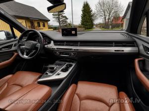 Pelēks Audi SQ7 2016 Tallina, ar dzinēja tilpumu 4.00 L un nobraukumu 338 tūkst. km par 24900 €, foto 14 vietnē AUTOMOTO.COM.LV