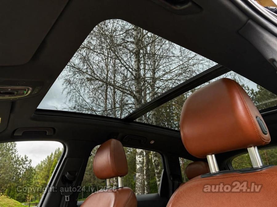 Pelēks Audi SQ7 2016 Tallina, ar dzinēja tilpumu 4.00 L un nobraukumu 338 tūkst. km par 24900 €, foto 18 vietnē AUTOMOTO.COM.LV