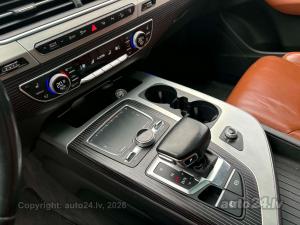 Pelēks Audi SQ7 2016 Tallina, ar dzinēja tilpumu 4.00 L un nobraukumu 338 tūkst. km par 24900 €, foto 26 vietnē AUTOMOTO.COM.LV