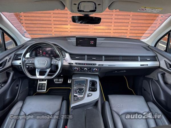 Grey Audi SQ7 2017 in Tartu, with an engine capacity of 4.00 L and mileage of 209 thousand km for 29900 €, photo 11 on AUTOMOTO.COM.LV