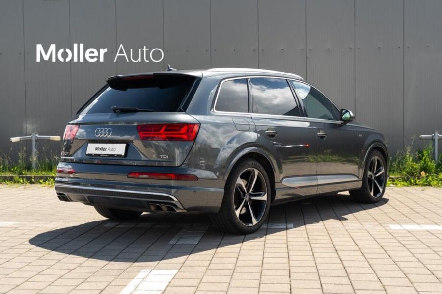 Pelēks Audi SQ7 2017 Viļņa, ar dzinēja tilpumu 4.00 L un nobraukumu 200 tūkst. km par 29950 €, foto 9 vietnē AUTOMOTO.COM.LV