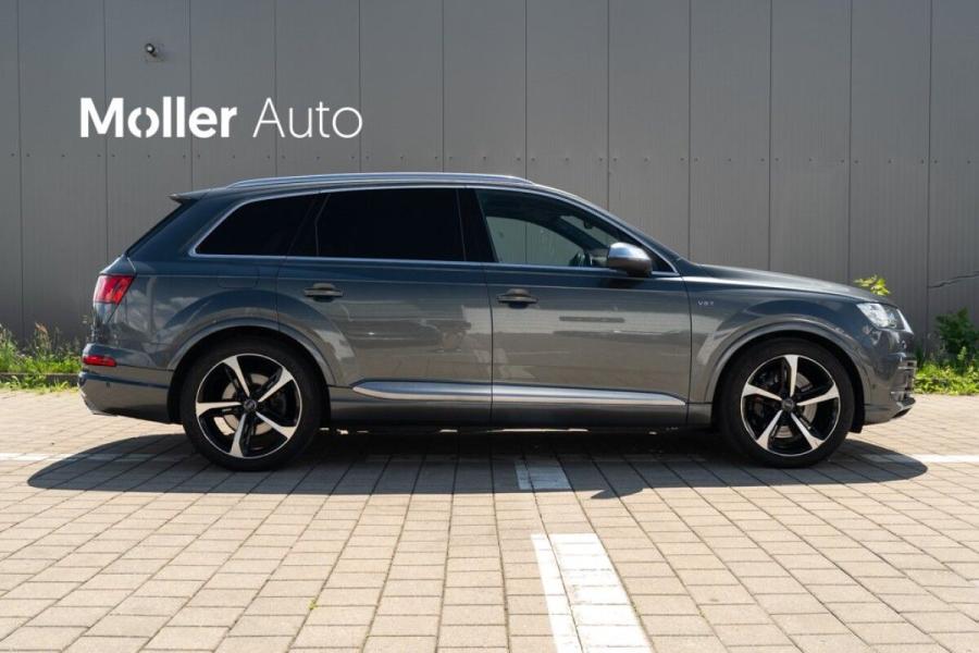 Pelēks Audi SQ7 2017 Viļņa, ar dzinēja tilpumu 4.00 L un nobraukumu 200 tūkst. km par 29950 €, foto 10 vietnē AUTOMOTO.COM.LV