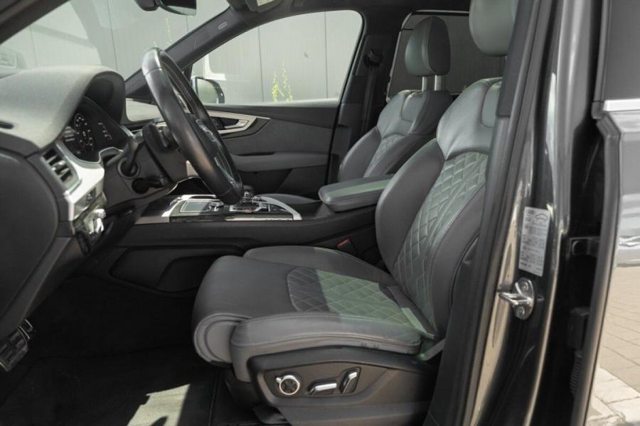 Pelēks Audi SQ7 2017 Viļņa, ar dzinēja tilpumu 4.00 L un nobraukumu 200 tūkst. km par 29950 €, foto 11 vietnē AUTOMOTO.COM.LV