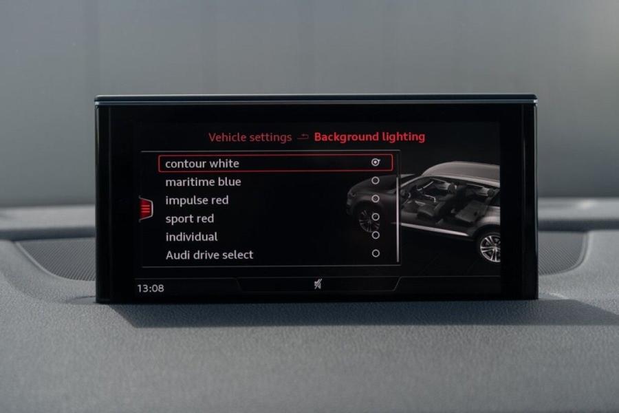 Pelēks Audi SQ7 2017 Viļņa, ar dzinēja tilpumu 4.00 L un nobraukumu 200 tūkst. km par 29950 €, foto 19 vietnē AUTOMOTO.COM.LV