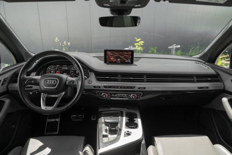 Pelēks Audi SQ7 2017 Viļņa, ar dzinēja tilpumu 4.00 L un nobraukumu 200 tūkst. km par 29950 €, foto 21 vietnē AUTOMOTO.COM.LV