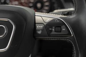 Pelēks Audi SQ7 2017 Viļņa, ar dzinēja tilpumu 4.00 L un nobraukumu 200 tūkst. km par 29950 €, foto 24 vietnē AUTOMOTO.COM.LV