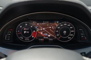 Pelēks Audi SQ7 2017 Viļņa, ar dzinēja tilpumu 4.00 L un nobraukumu 200 tūkst. km par 29950 €, foto 25 vietnē AUTOMOTO.COM.LV