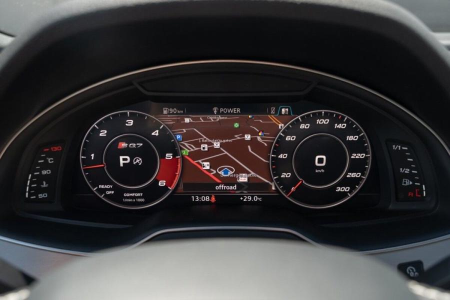Pelēks Audi SQ7 2017 Viļņa, ar dzinēja tilpumu 4.00 L un nobraukumu 200 tūkst. km par 29950 €, foto 25 vietnē AUTOMOTO.COM.LV