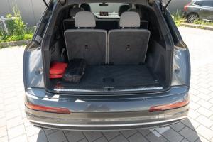 Pelēks Audi SQ7 2017 Viļņa, ar dzinēja tilpumu 4.00 L un nobraukumu 200 tūkst. km par 29950 €, foto 32 vietnē AUTOMOTO.COM.LV