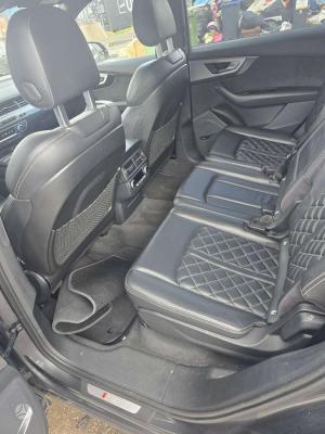 Pelēks Audi SQ7 2017 Šilalė, ar dzinēja tilpumu 3.96 L un nobraukumu 217 tūkst. km par 23500 €, foto 10 vietnē AUTOMOTO.COM.LV
