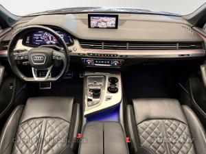 Grey Audi SQ7 2017 in Tallinn, with an engine capacity of 4.00 L and mileage of 219 thousand km for 30900 €, photo 8 on AUTOMOTO.COM.LV