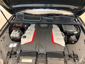 Grey Audi SQ7 2017 in Tallinn, with an engine capacity of 4.00 L and mileage of 219 thousand km for 30900 €, photo 11 on AUTOMOTO.COM.LV