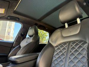 Grey Audi SQ7 2017 in Vilnius, with an engine capacity of 3.96 L and mileage of 214 thousand km for 35500 €, photo 17 on AUTOMOTO.COM.LV