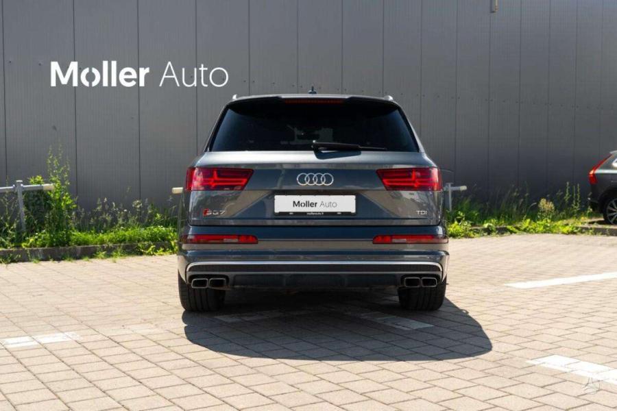 Grey Audi SQ7 2017 in Vilnius, with an engine capacity of 4.00 L and mileage of 200 thousand km for 28100 €, photo 6 on AUTOMOTO.COM.LV