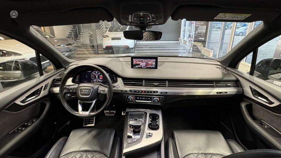 Pelēks Audi SQ7 2018 Rīga, ar dzinēja tilpumu 3.96 L un nobraukumu 169 tūkst. km par 34990 €, foto 16 vietnē AUTOMOTO.COM.LV