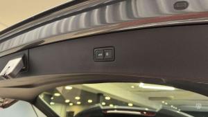 Pelēks Audi SQ7 2018 Rīga, ar dzinēja tilpumu 3.96 L un nobraukumu 169 tūkst. km par 34990 €, foto 19 vietnē AUTOMOTO.COM.LV