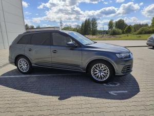 Pelēks Audi SQ7 2018 Kauņa, ar dzinēja tilpumu 3.96 L un nobraukumu 175 tūkst. km par 27900 €, foto 4 vietnē AUTOMOTO.COM.LV