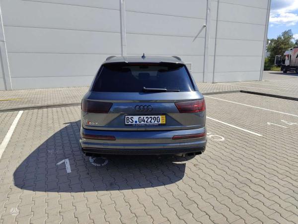 Grey Audi SQ7 2018 in Kaunas, with an engine capacity of 3.96 L and mileage of 175 thousand km for 27900 €, photo 4 on AUTOMOTO.COM.LV