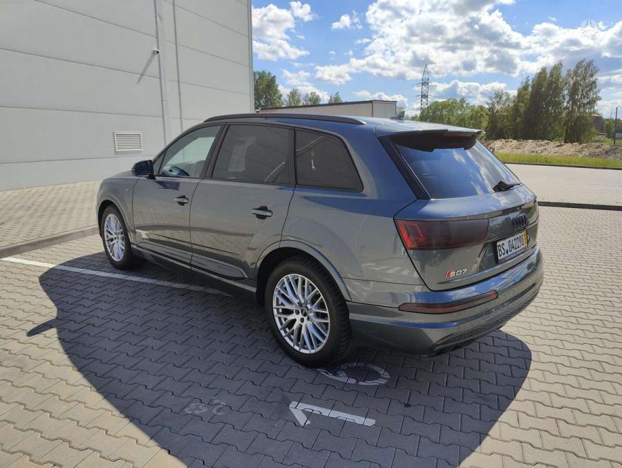 Pelēks Audi SQ7 2018 Kauņa, ar dzinēja tilpumu 3.96 L un nobraukumu 175 tūkst. km par 27900 €, foto 6 vietnē AUTOMOTO.COM.LV