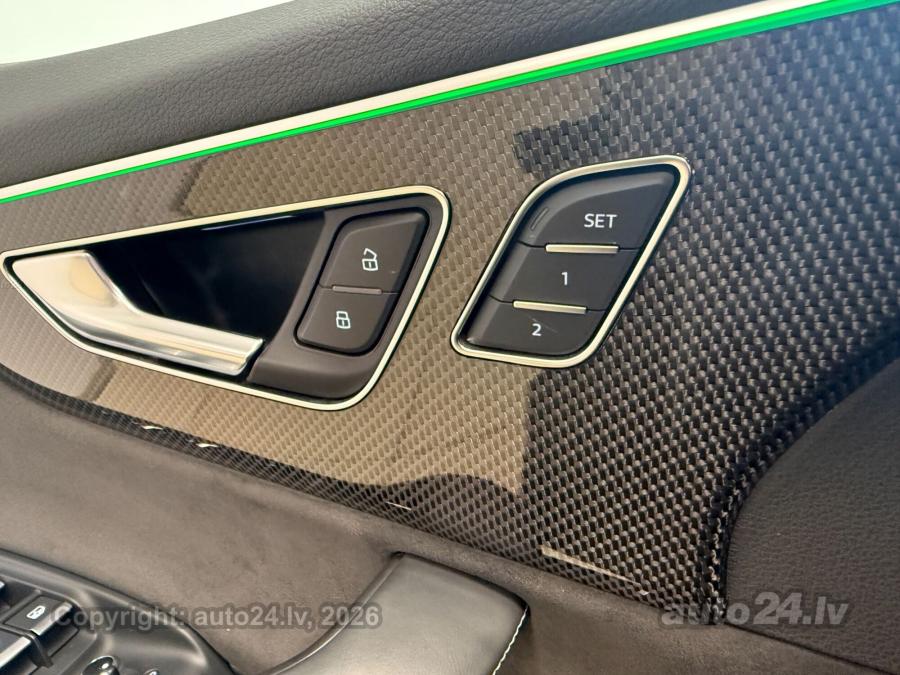 Серый Ауди SQ7 2020 в Тарту, объемом двигателя 4.00 л и пробегом 183 тыс. км за 64900 €, фото 10 на AUTOMOTO.COM.LV