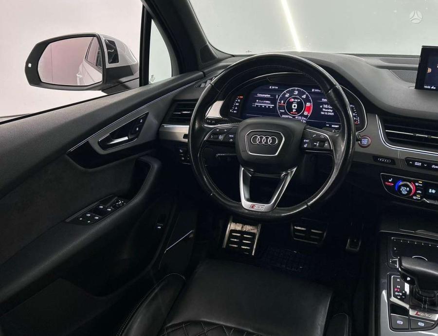 Balts Audi SQ7 2017 Marijampole, ar dzinēja tilpumu 3.96 L un nobraukumu 203 tūkst. km par 27999 €, foto 5 vietnē AUTOMOTO.COM.LV