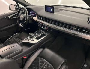 Balts Audi SQ7 2017 Marijampole, ar dzinēja tilpumu 3.96 L un nobraukumu 203 tūkst. km par 27999 €, foto 23 vietnē AUTOMOTO.COM.LV