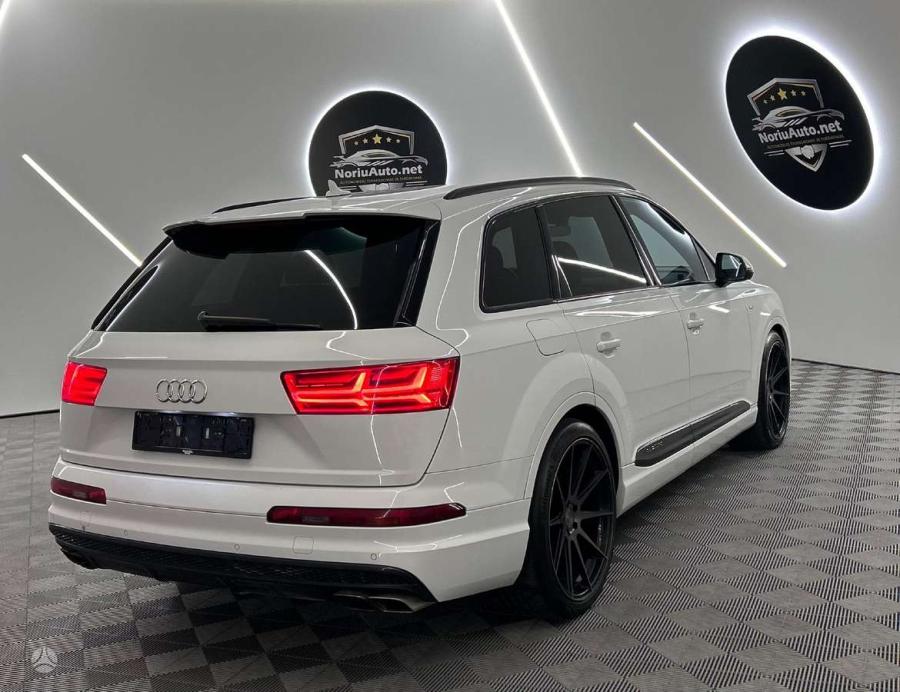 Balts Audi SQ7 2017 Marijampole, ar dzinēja tilpumu 3.96 L un nobraukumu 203 tūkst. km par 27999 €, foto 32 vietnē AUTOMOTO.COM.LV