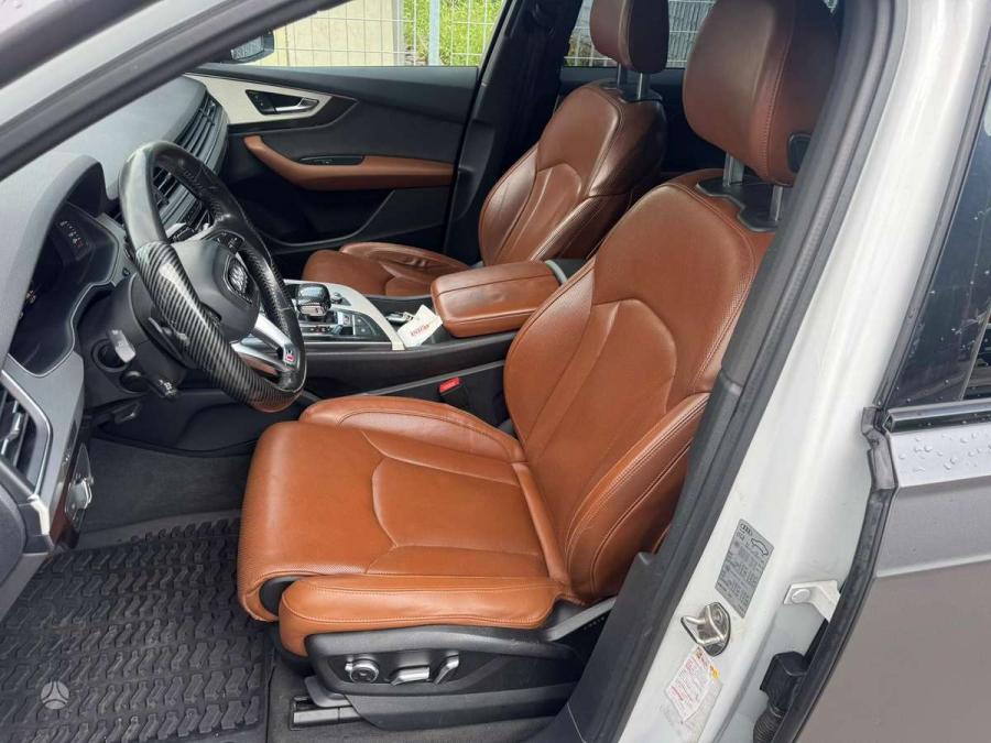Белый Ауди SQ7 2017 в Каунас, объемом двигателя 3.96 л и пробегом 250 тыс. км за 25950 €, фото 6 на AUTOMOTO.COM.LV