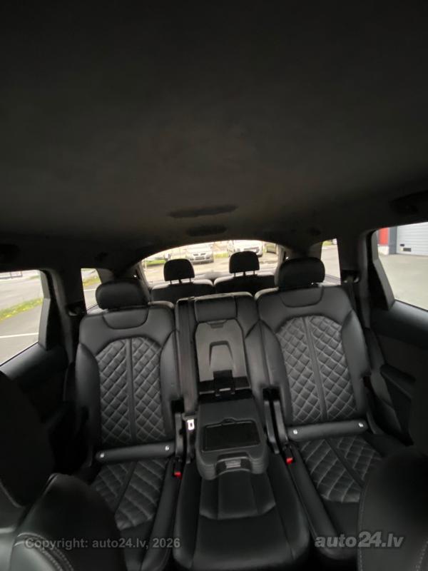 White Audi SQ7 2017 in Tallinn, with an engine capacity of 4.00 L and mileage of 139 thousand km for 43000 €, photo 11 on AUTOMOTO.COM.LV