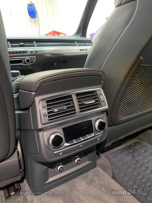 Balts Audi SQ7 2017 Tallina, ar dzinēja tilpumu 4.00 L un nobraukumu 139 tūkst. km par 43000 €, foto 20 vietnē AUTOMOTO.COM.LV