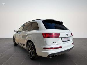White Audi SQ7 2017 in Vilnius, with an engine capacity of 3.96 L and mileage of 180 thousand km for 38500 €, photo 5 on AUTOMOTO.COM.LV