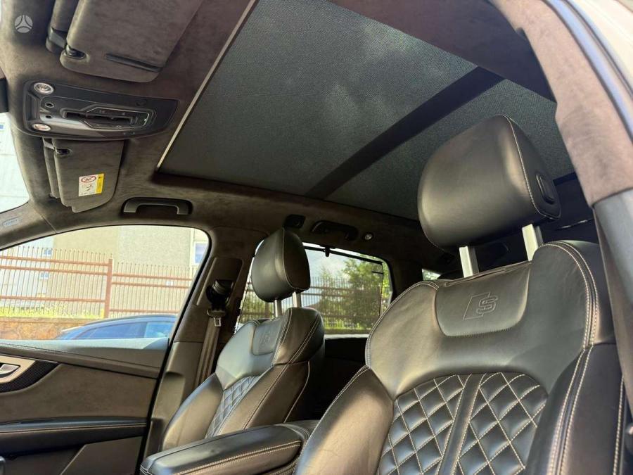 White Audi SQ7 2017 in Vilnius, with an engine capacity of 3.96 L and mileage of 180 thousand km for 38500 €, photo 14 on AUTOMOTO.COM.LV