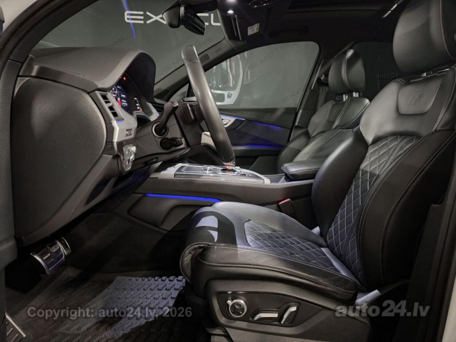 Белый Ауди SQ7 2018 в Таллин, объемом двигателя 4.00 л и пробегом 204 тыс. км за 39500 €, фото 3 на AUTOMOTO.COM.LV