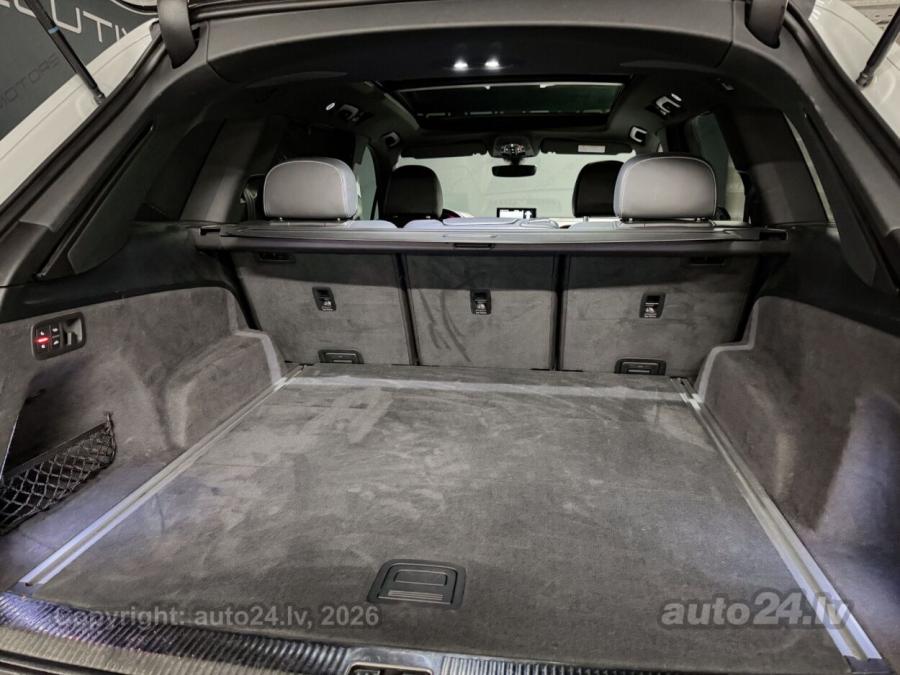 Белый Ауди SQ7 2018 в Таллин, объемом двигателя 4.00 л и пробегом 204 тыс. км за 39500 €, фото 12 на AUTOMOTO.COM.LV