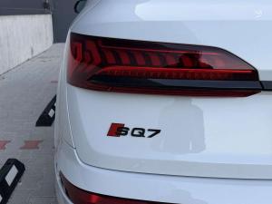 White Audi SQ7 2021 in Siauliai, with an engine capacity of 4.00 L and mileage of 64 thousand km for 58500 €, photo 8 on AUTOMOTO.COM.LV