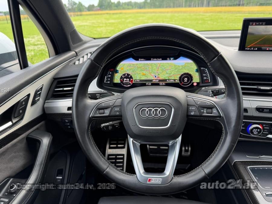 Balts Audi SQ7 2016 Tartu, ar dzinēja tilpumu 4.00 L un nobraukumu 249 tūkst. km par 29900 €, foto 17 vietnē AUTOMOTO.COM.LV