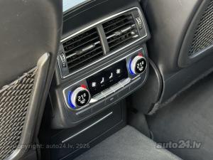 Balts Audi SQ7 2017 Tallina, ar dzinēja tilpumu 4.00 L un nobraukumu 153 tūkst. km par 35300 €, foto 12 vietnē AUTOMOTO.COM.LV