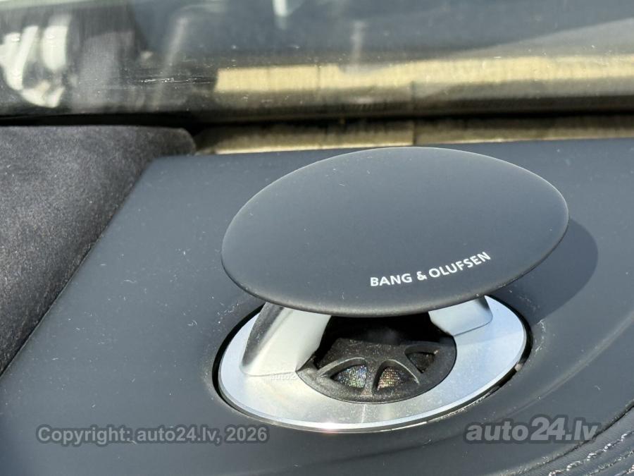 Balts Audi SQ7 2017 Tallina, ar dzinēja tilpumu 4.00 L un nobraukumu 153 tūkst. km par 35300 €, foto 18 vietnē AUTOMOTO.COM.LV