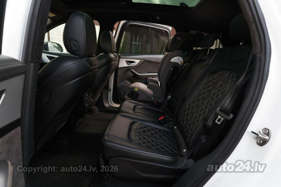 Белый Ауди SQ7 2018 в Таллин, объемом двигателя 4.00 л и пробегом 160 тыс. км за 30500 €, фото 11 на AUTOMOTO.COM.LV