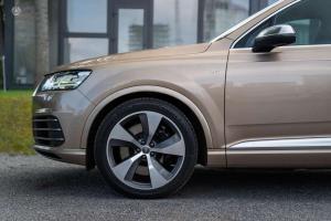 Желтый Ауди SQ7 2017 в Вильнюс, объемом двигателя 3.96 л и пробегом 188 тыс. км за 26900 €, фото 11 на AUTOMOTO.COM.LV