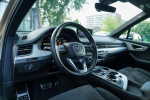 Желтый Ауди SQ7 2017 в Вильнюс, объемом двигателя 3.96 л и пробегом 188 тыс. км за 26900 €, фото 21 на AUTOMOTO.COM.LV